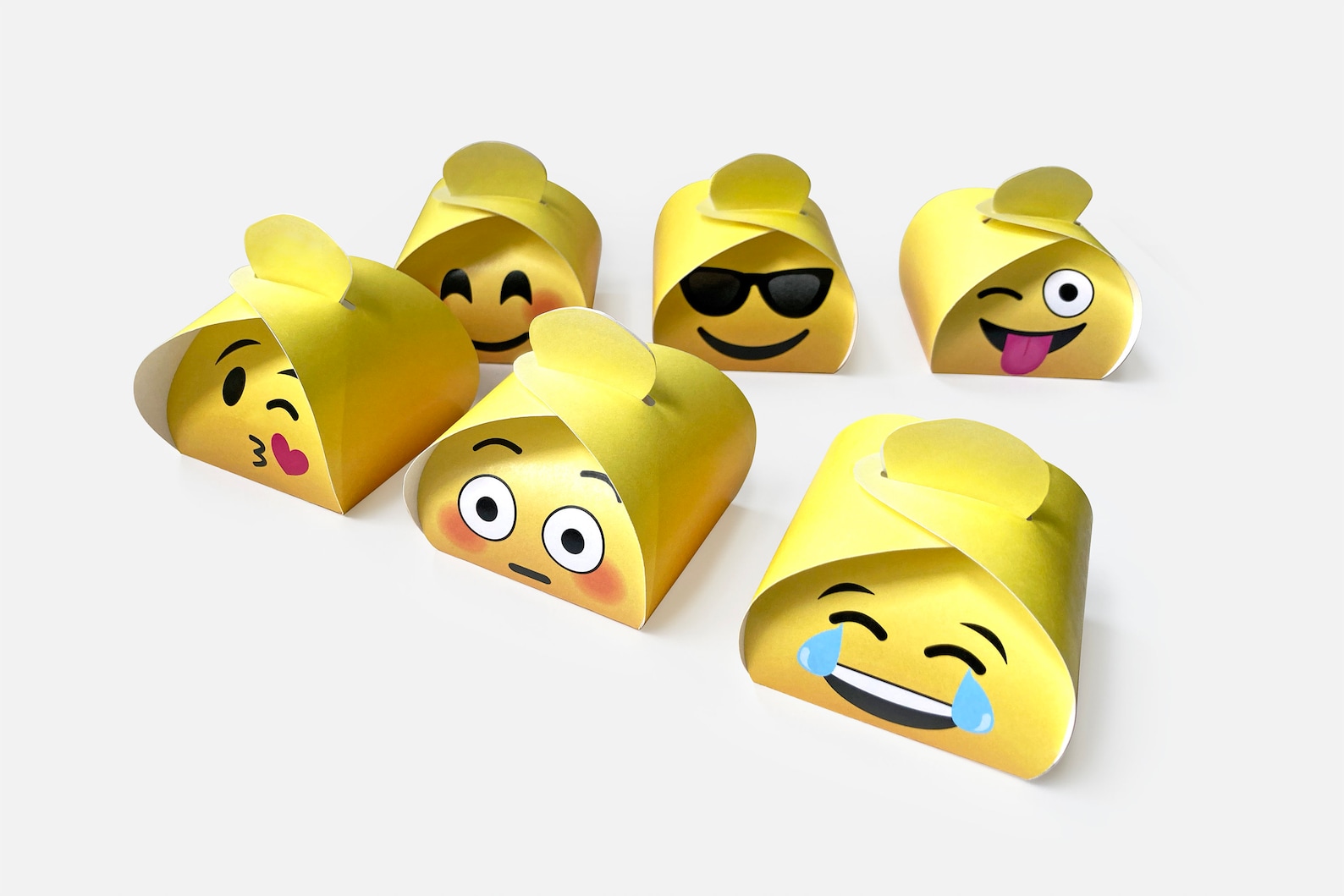 Emoji Gift Boxes (printable) - Set of 6 Characters - DIY Favor Boxes ...
