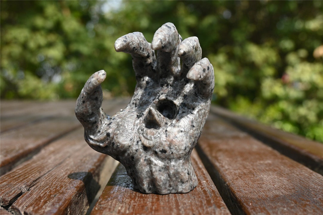 3.1'' Hand Carved Natural Yooperlite Demon Hand，crystal Demon Hand ...
