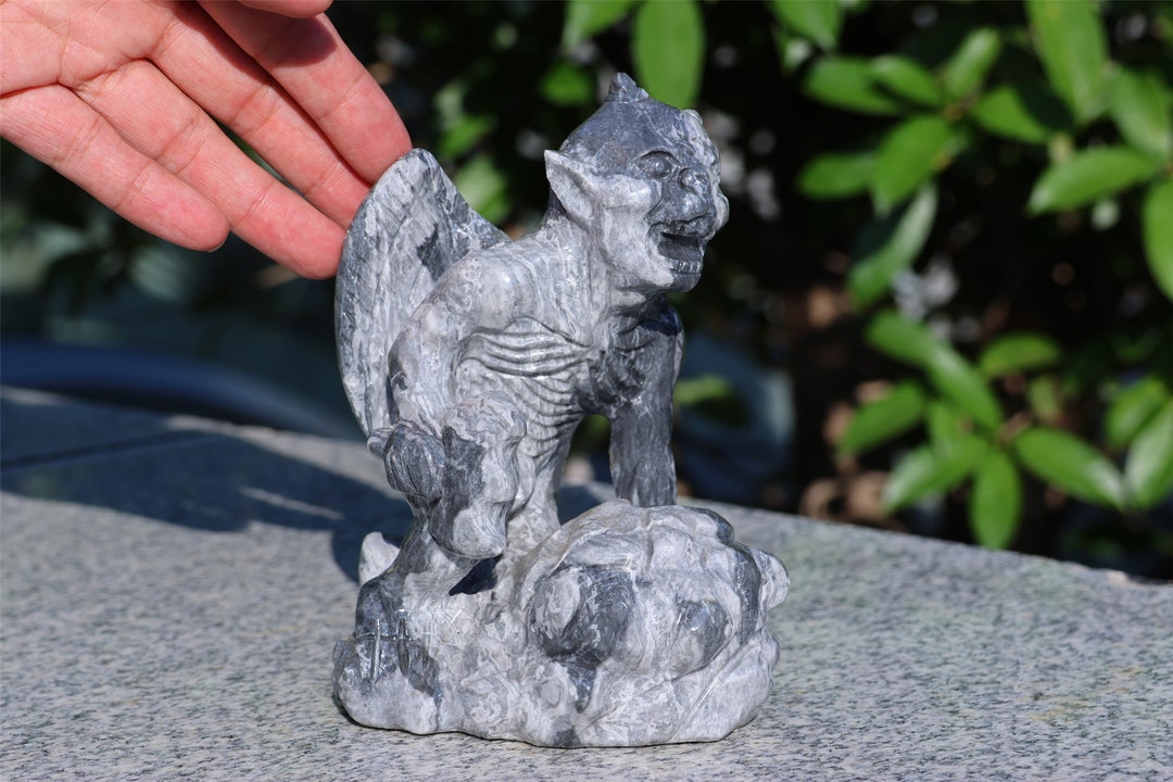 5.6'' Natural Picasso Carved Gargoyle Skull，crystal Carving Gargoyle ...