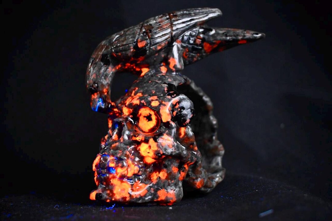 4'' Natural Yooperlite Crow Skull, Crystal Skull Carving, Crystal ...