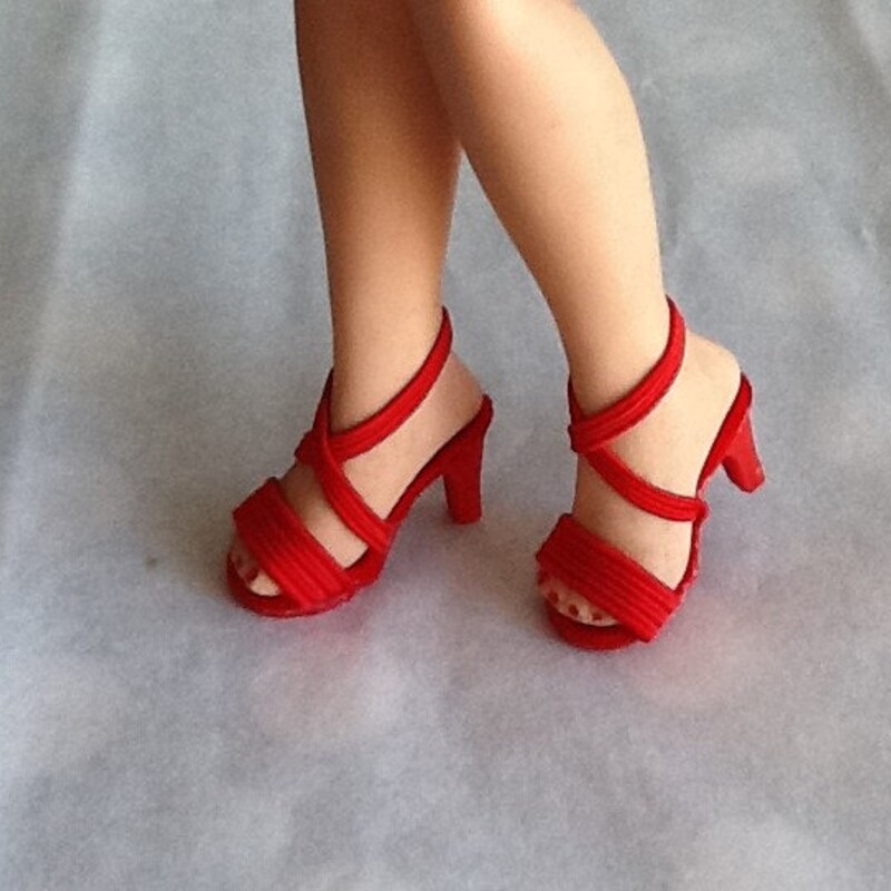 Vogue Jill - Etsy