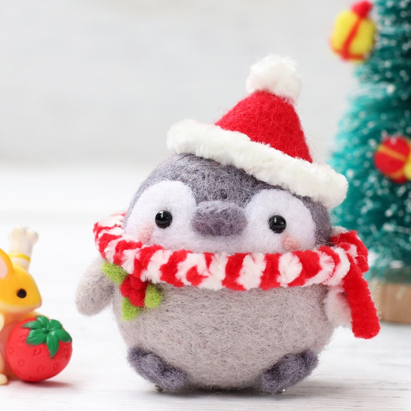 Penguin Needle Felting Kit: DIY Wool Felt Craft, Christmas Gift - Etsy