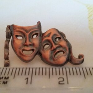 Comedy Tragedy Drama Theatre Mask 25mm Lapel Pin Brooch Badge in Gold ...