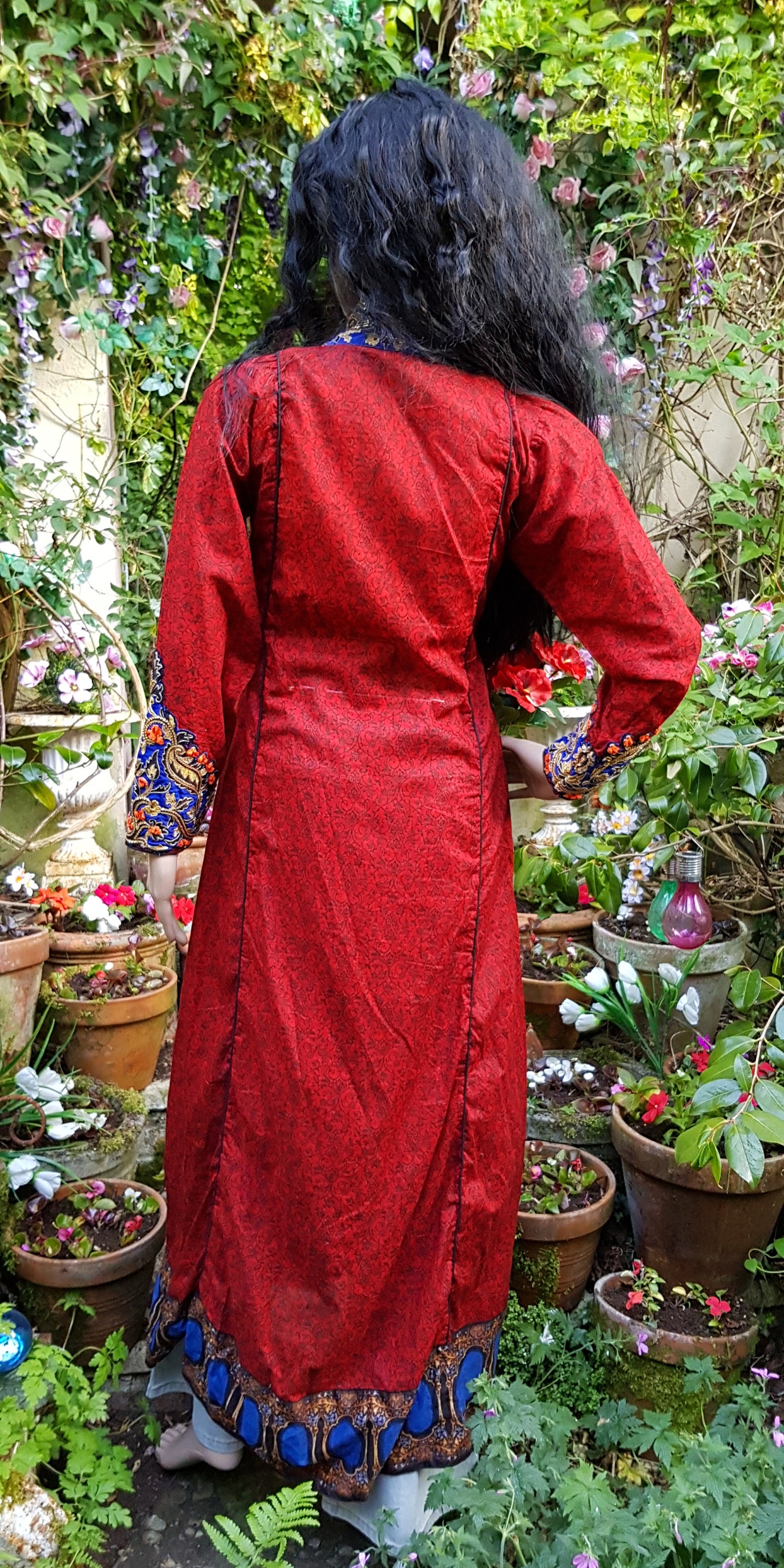 Fabulous Vintage 1970s / 1980s Red, Blue and Gold Indian Embroidered ...
