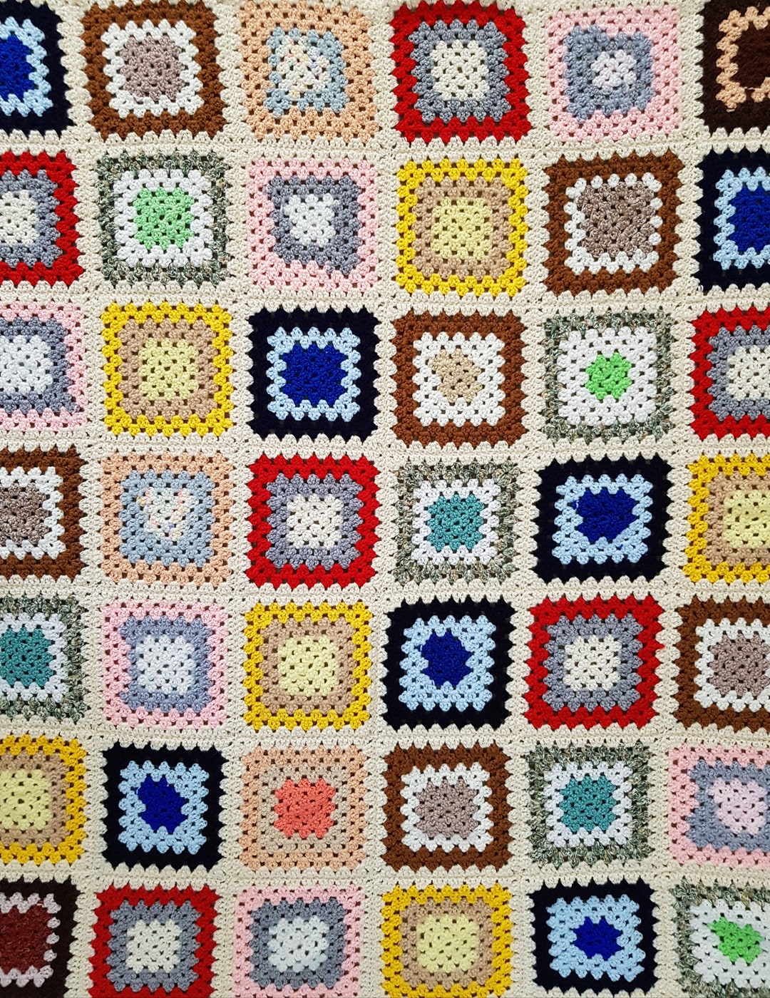 Vintage Blanket: Lovely Vintage Retro 1970s Style (1990s) White and ...