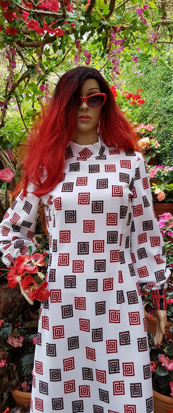 Fabulous vintage 1960s crimplene - Gem