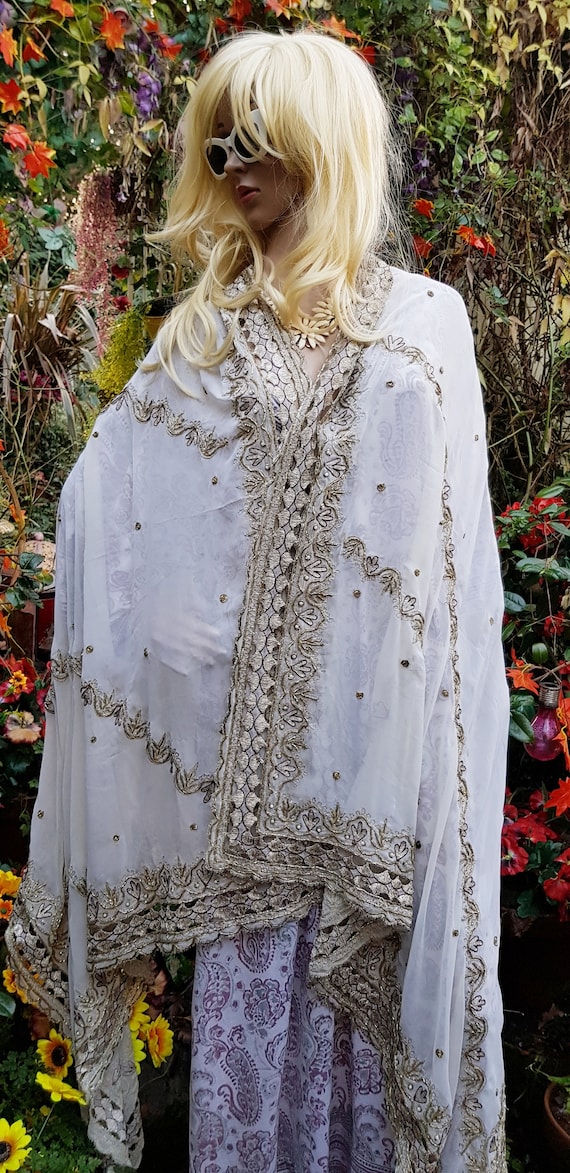 Vintage Shawl: Gorgeous Vintage 1970s Chiffon Cream a… - Gem