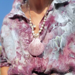 Purple Shell & Pearls Necklace - Etsy