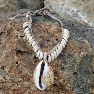 Large COWRIE Shell Pendant Adjustable Choker Necklace - Etsy