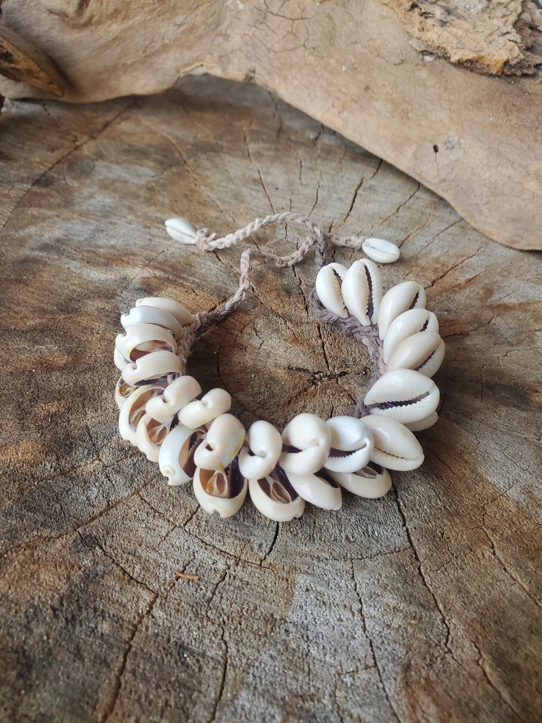 Chunky Cowrie Shell Bracelet - Etsy