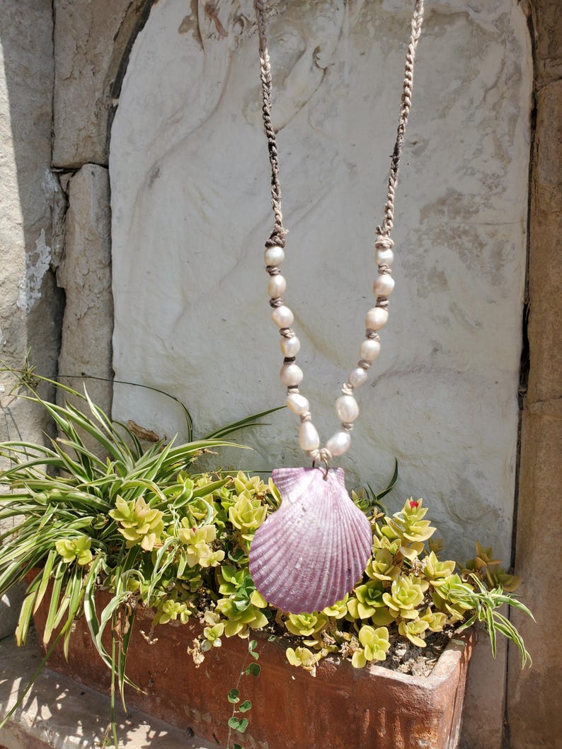 Purple Shell & Pearls Necklace - Etsy