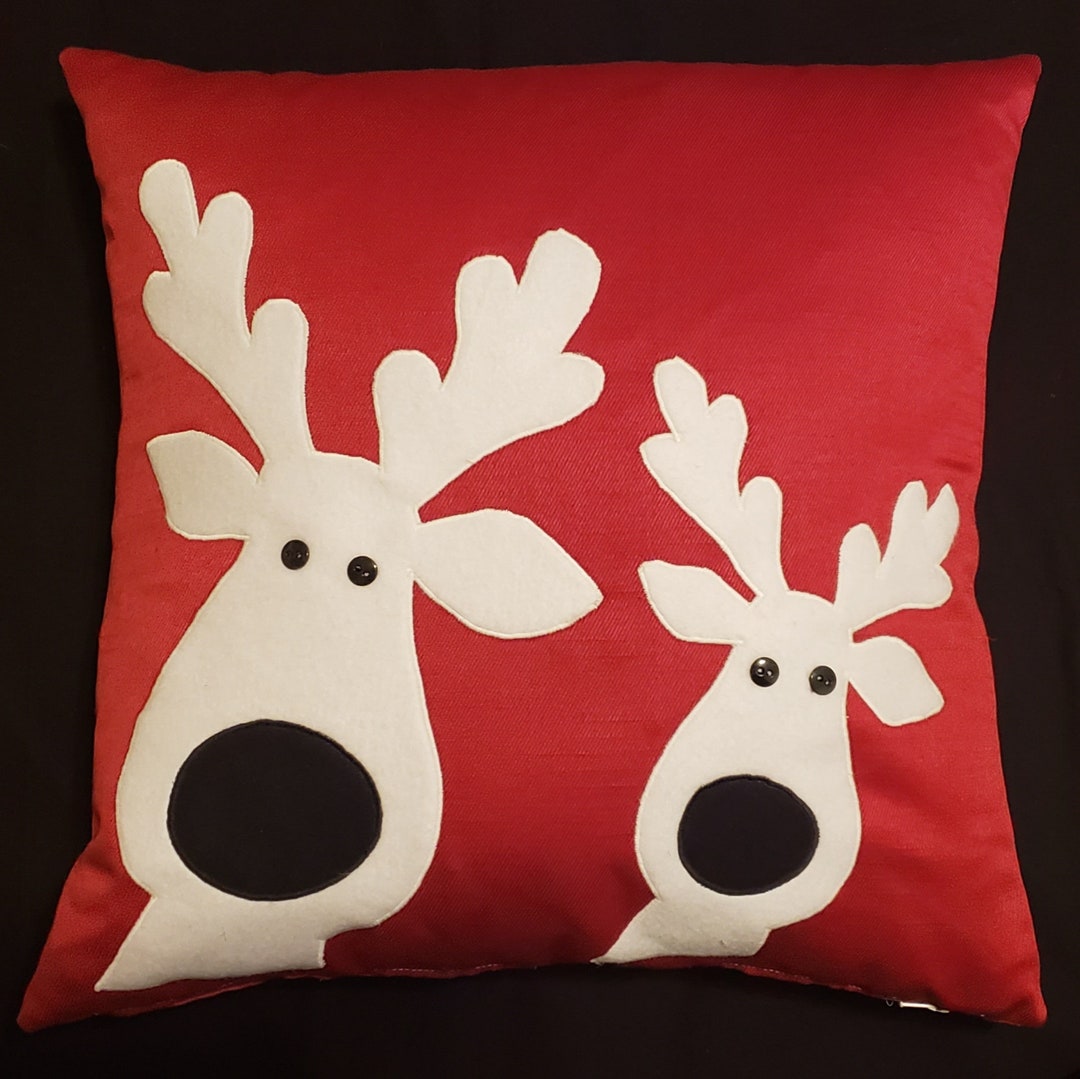 Appliqued Decorative Reindeer Christmas Pillow - 18" X 18" Pillow ...