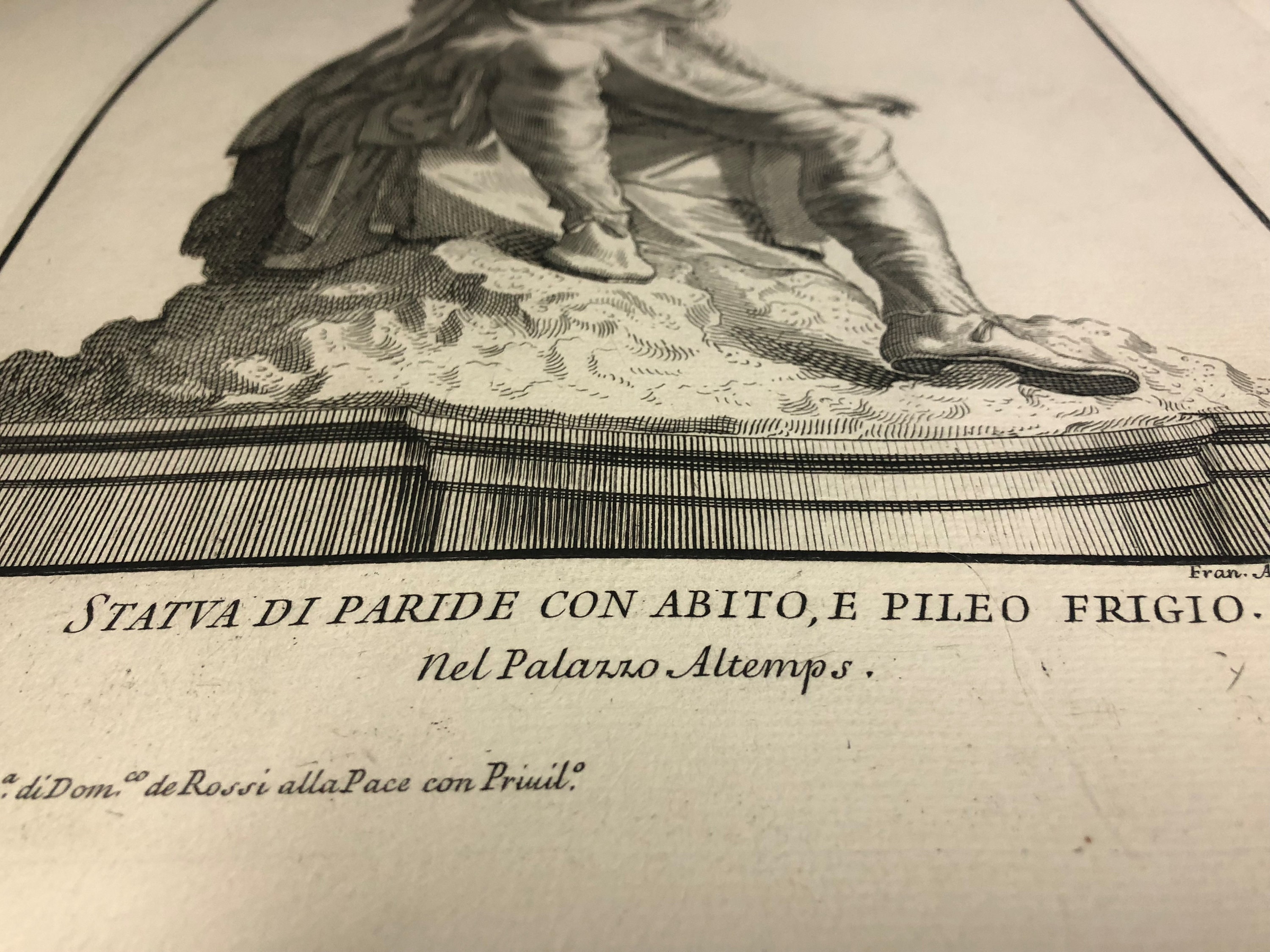 C. 1704 Statue - Statua Di Paride Con Abito, E Pileo Frigio, Domenico ...