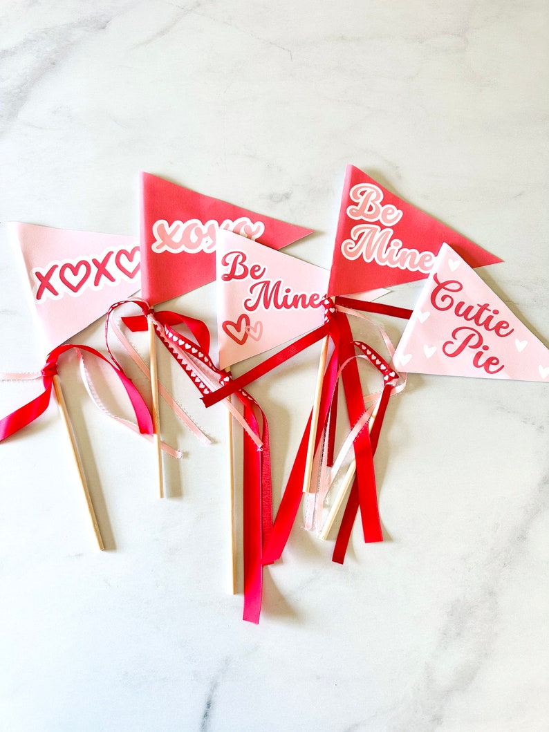 PRINTABLE Valentine Pennant Flags Happy Valentine's Day Flag Valentine ...