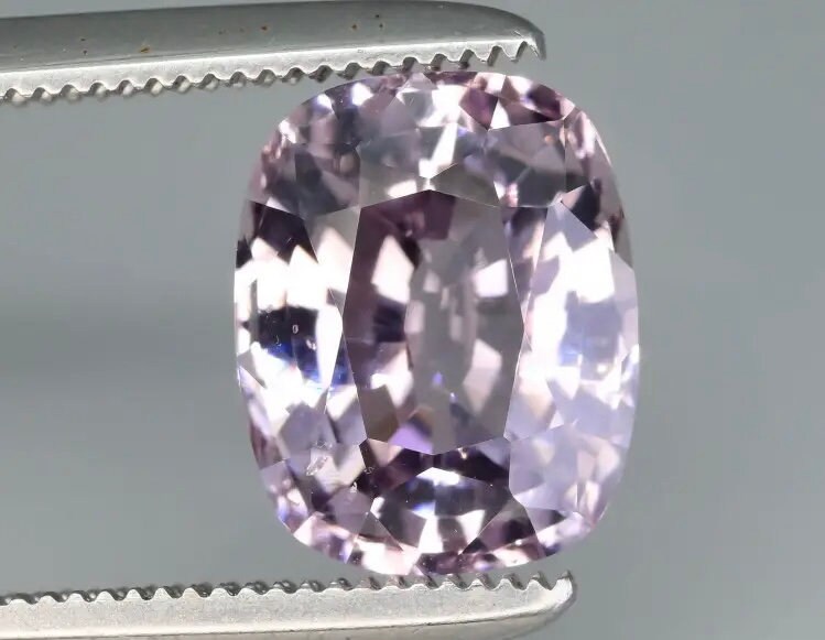 Lotus Gold Certified Taaffeite 3.39 Ct Forbes's 2nd - Etsy