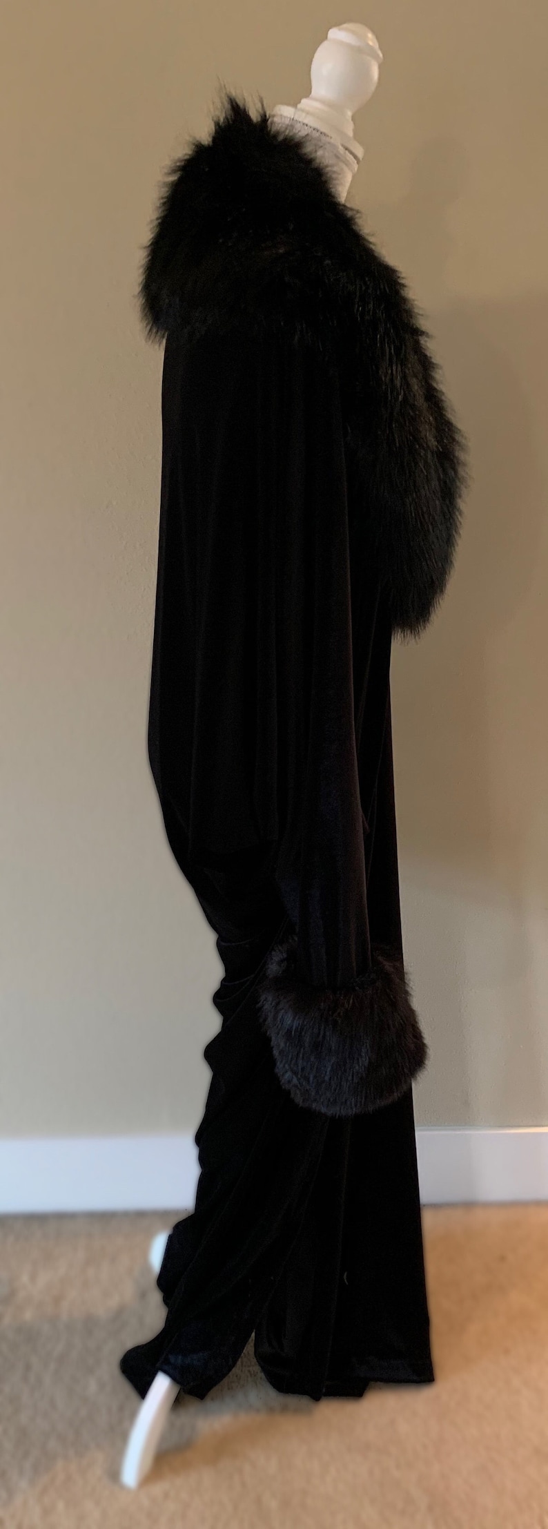 Black Velvet-Velvet robe-faux fur trim-old Hollywood-1920s | Etsy