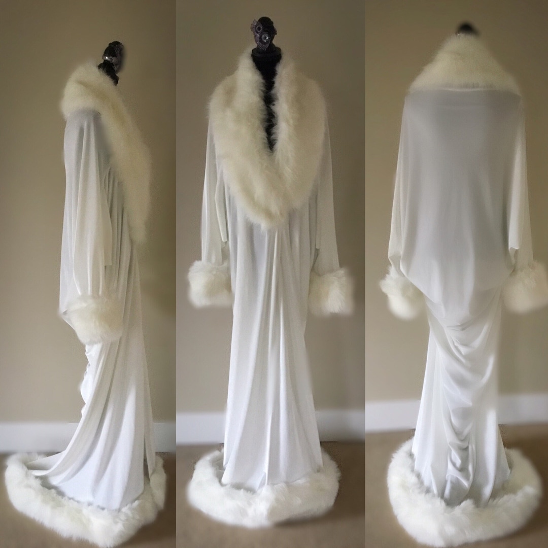 White Velvet Robe-faux Artic Fox Fur Trim-old Hollywood,1920s Style ...