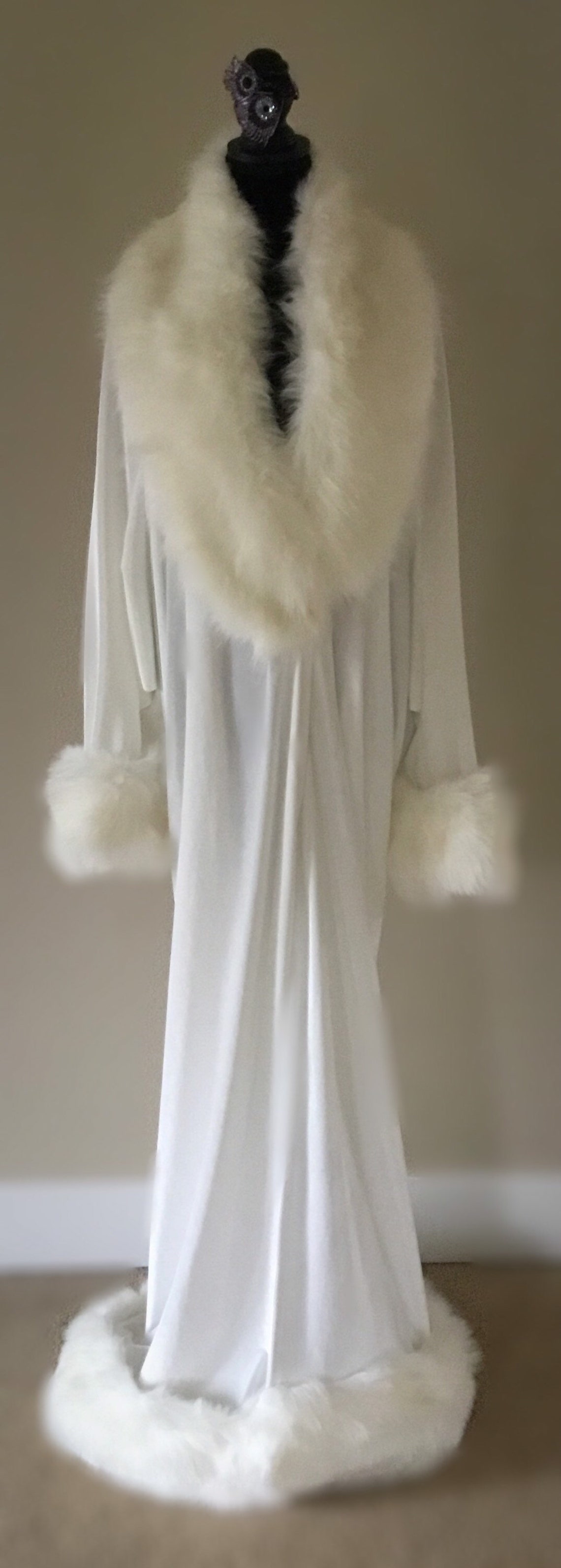 White Velvet Robe-faux Artic Fox Fur Trim-old Hollywood1920s - Etsy