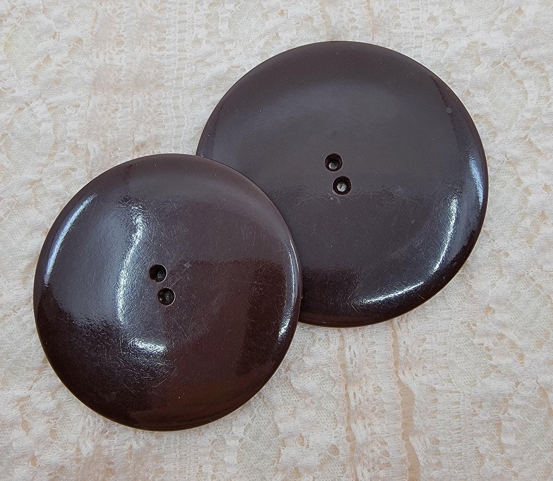 Vintage Bakelite Extra Large Brown Wafer Sew Thru Buttons - Mixed Set ...