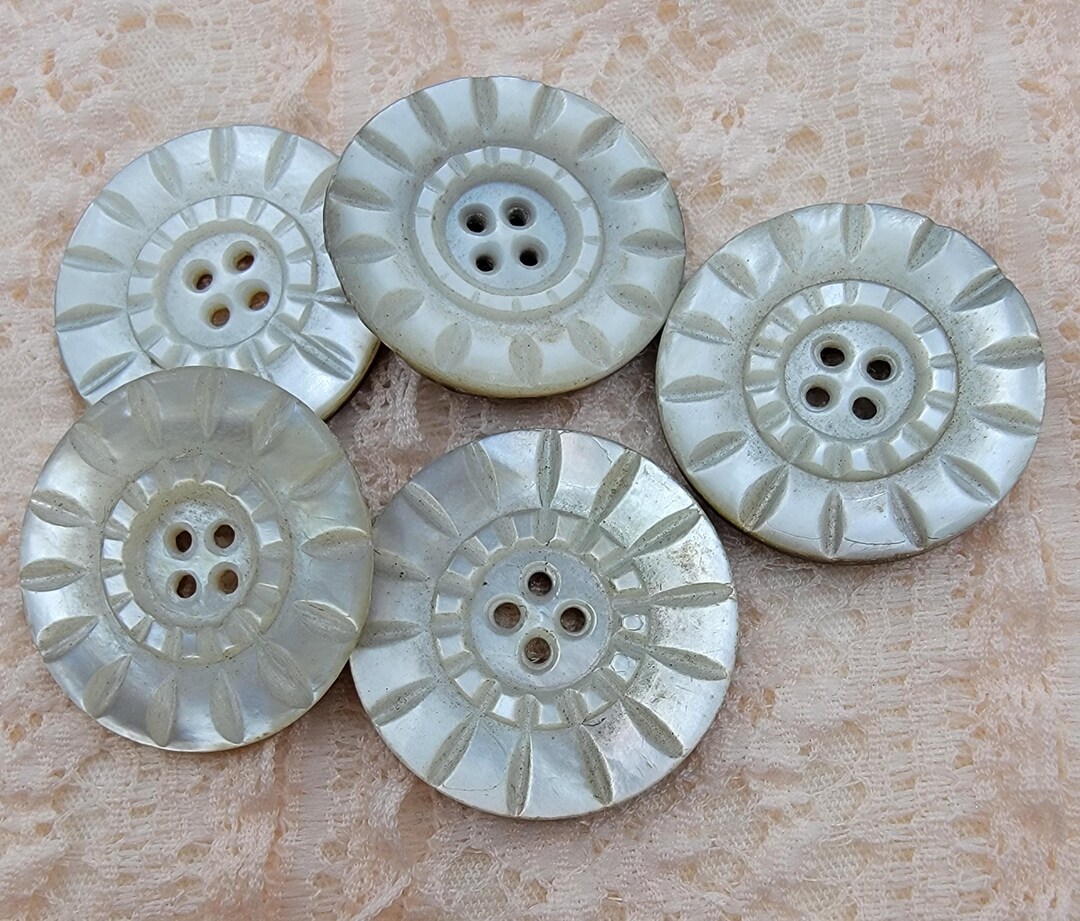Vintage Medium Mother of Pearl Shell 4 Hole Sew Through Buttons Set of ...