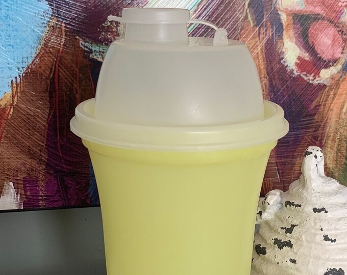 Vintage Tupperware Quick Shake Container - Yellow 844 - Etsy
