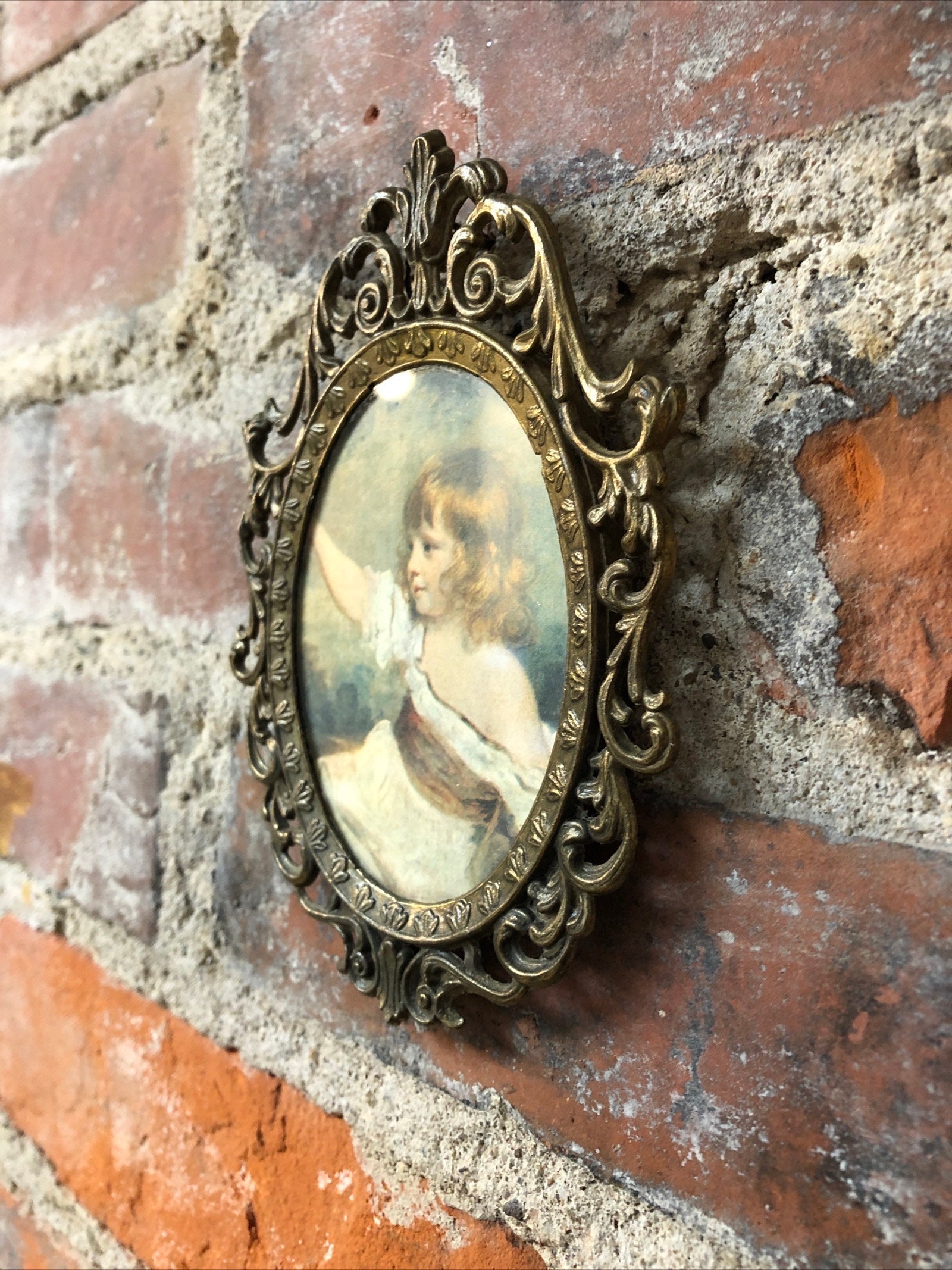 Vintage Italy Metal Oval Wall Frame Master Hare Print Sir - Etsy