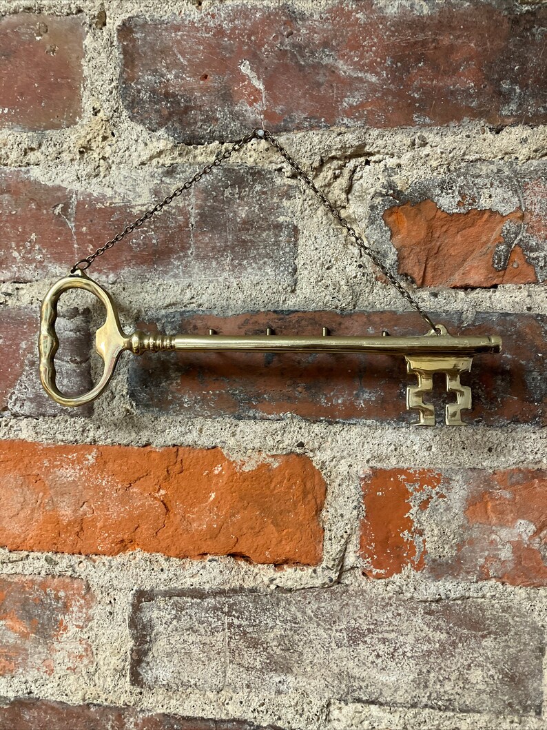 Vintage Key Holder Brass Metal Wall Rack 5 Hooks W/chain - Etsy
