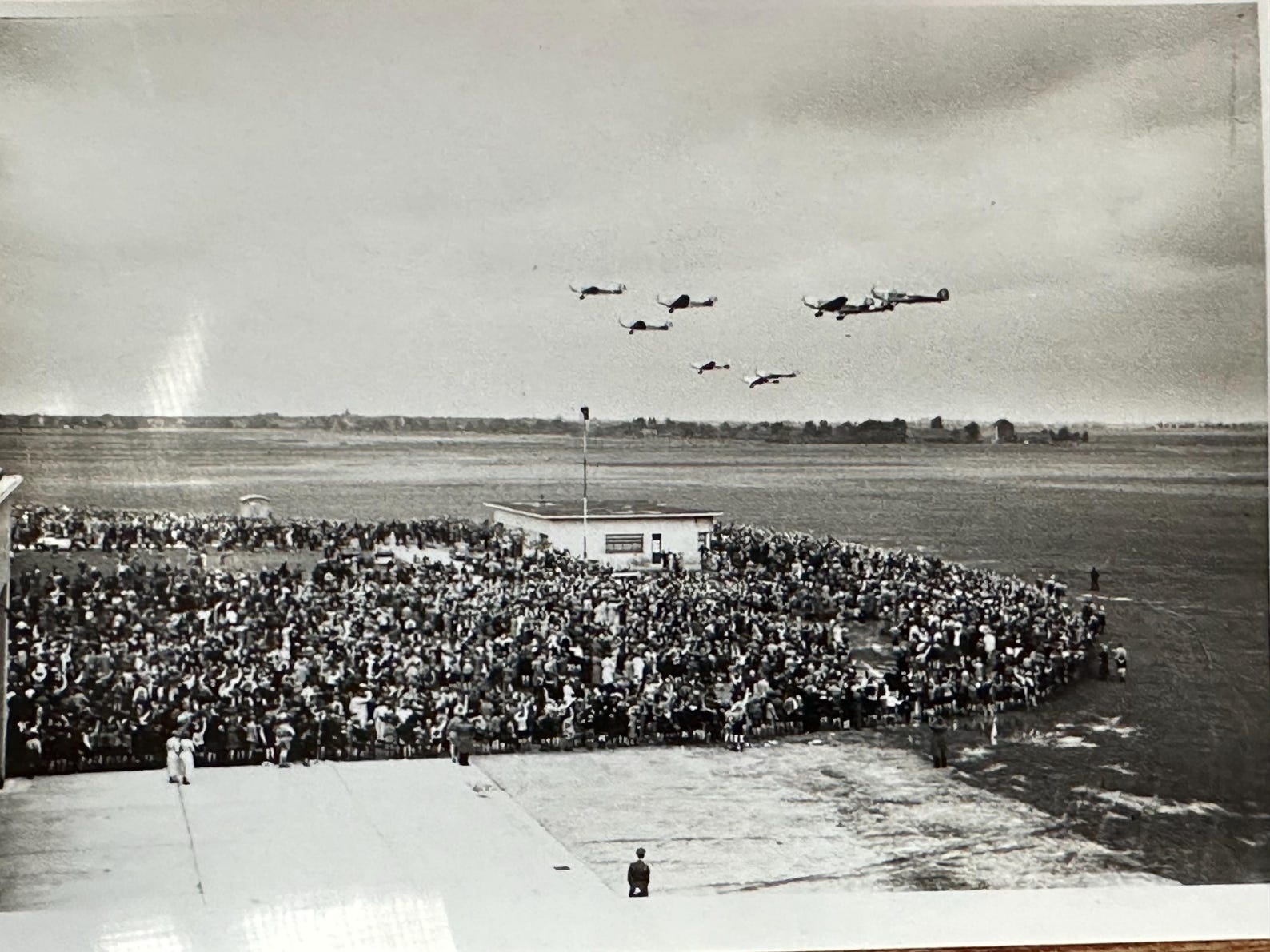 WW2 - Images From War - Army Life - 29 Photos - Various Sizes (MS205 ...