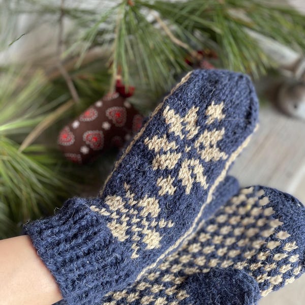 Scandinavian Mittens - Etsy
