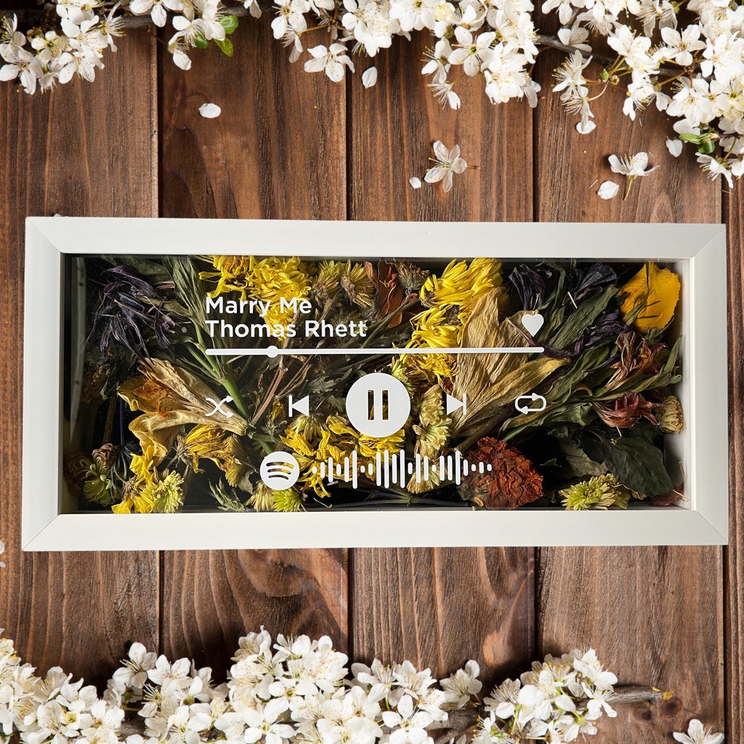 Wedding Bouquet Spotify Shadow Box - Etsy