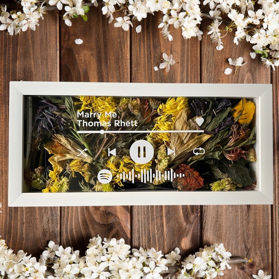 Wedding Bouquet Spotify Shadow Box - Etsy