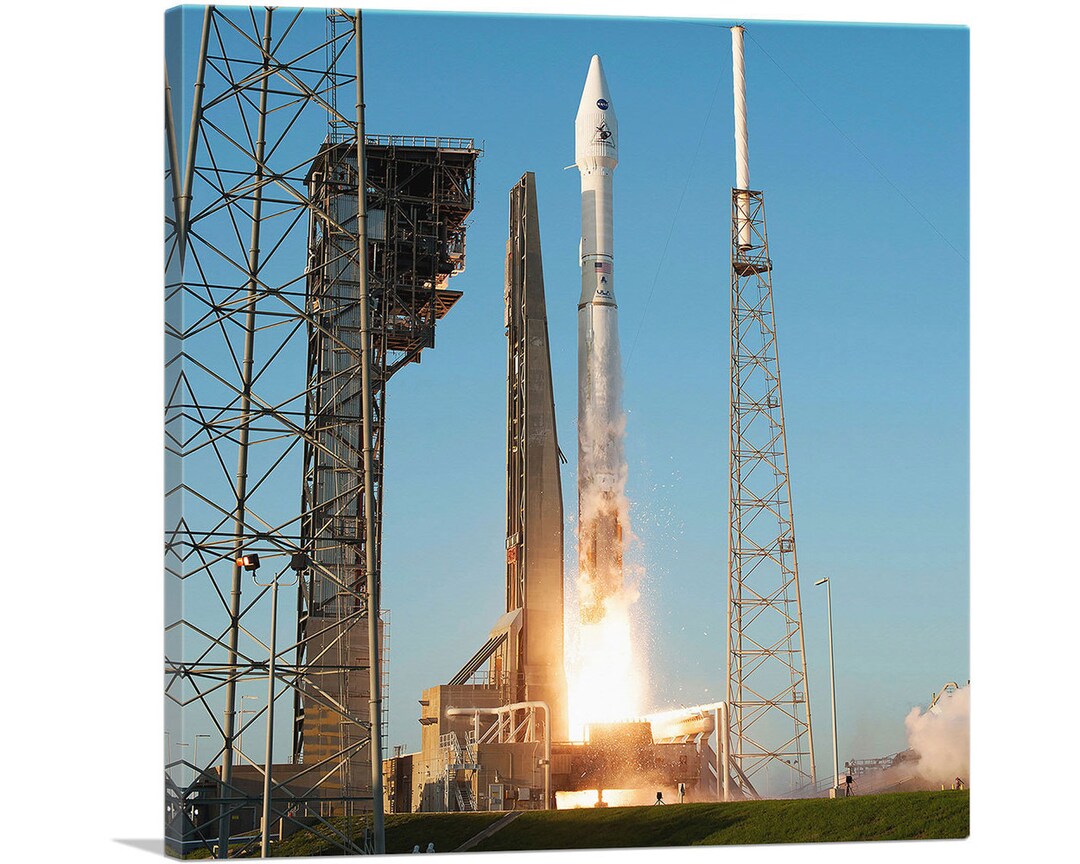 ARTCANVAS NASA Atlas V Engine Roars to Life During Liftoff Canvas Art ...