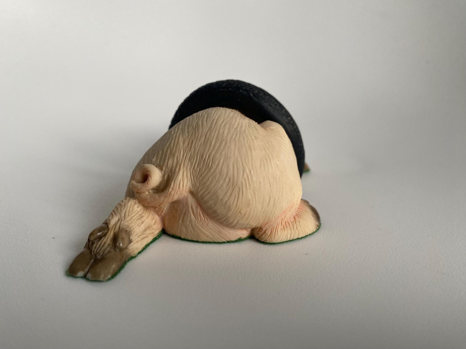 Vintage Piggin' Tired Figurine: David Corbridge Ornament, 1993 UK - Etsy