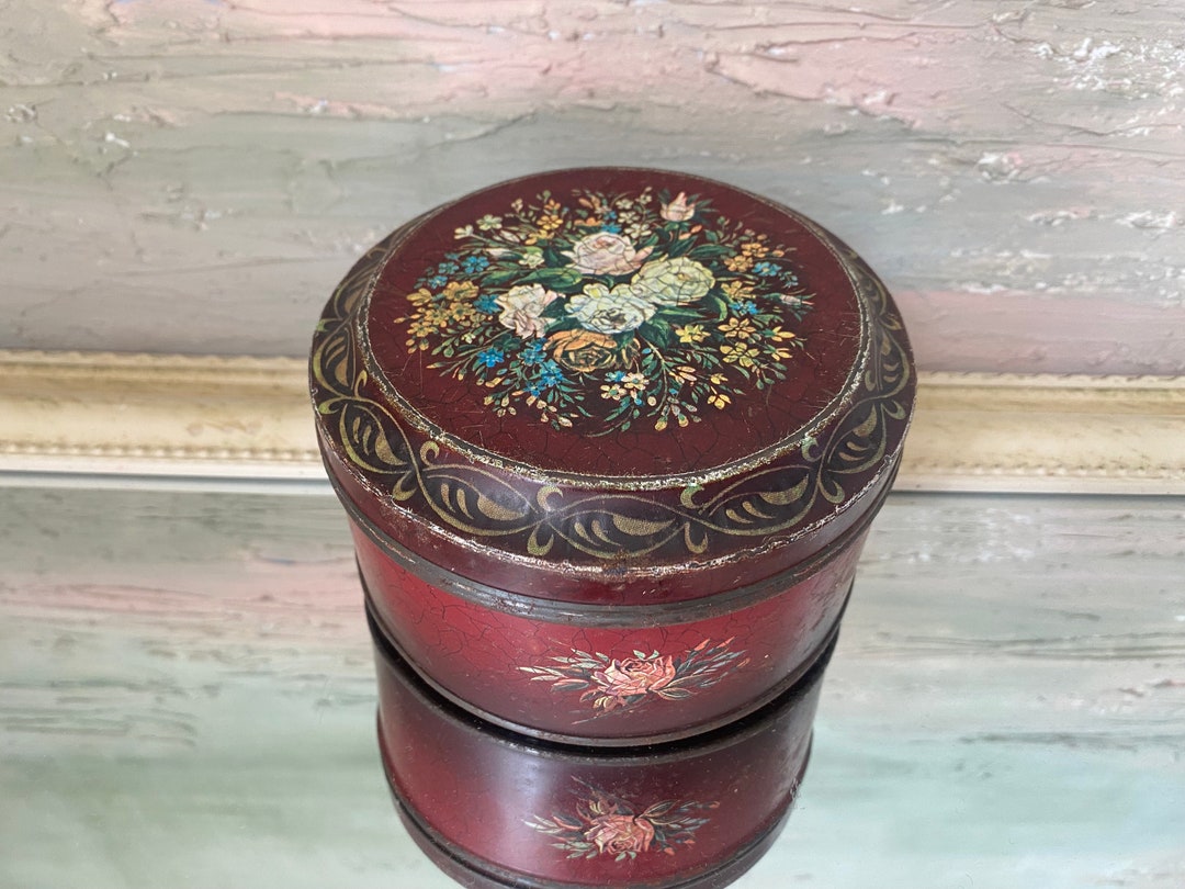 Vintage Old Tin Box Collectible Round English Tin Box Old Decorative ...