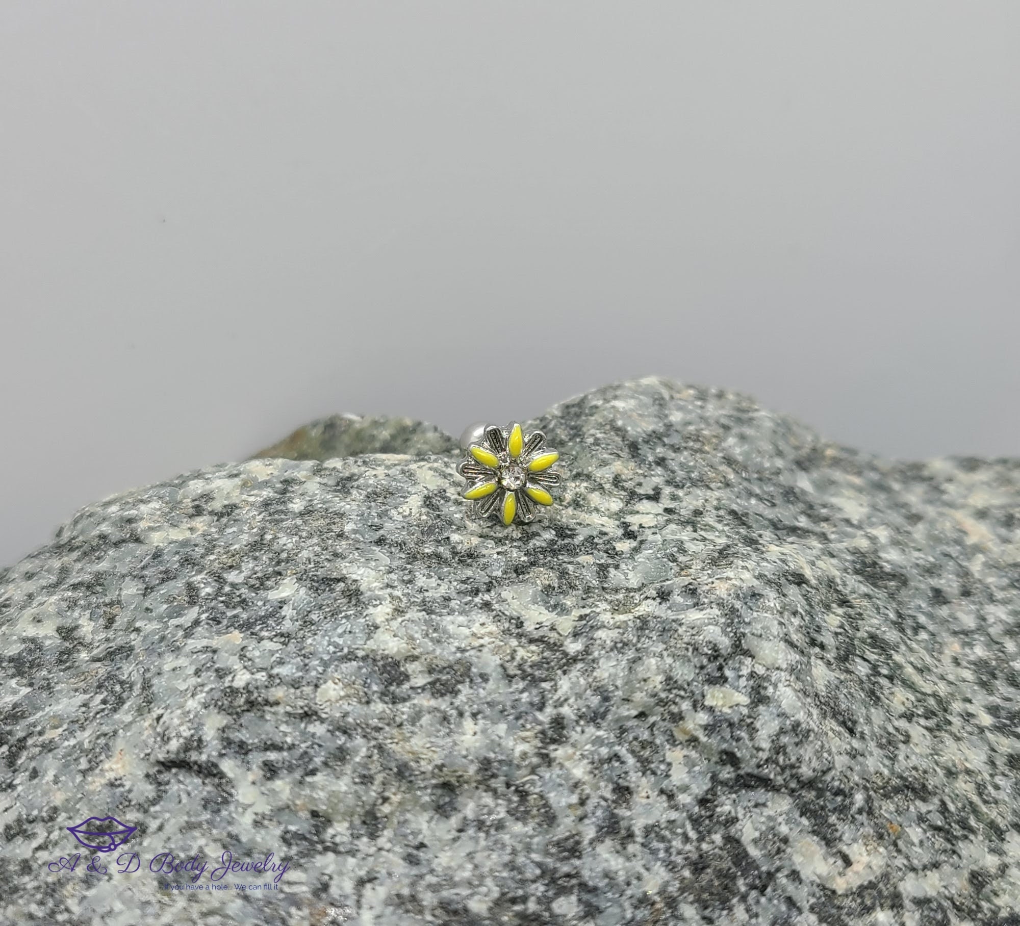 Yellow Daisy Cartilage Earring - Cartilage Barbell - Etsy