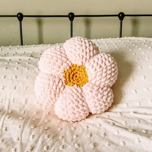 Mini Retro Flower Pillow - Etsy