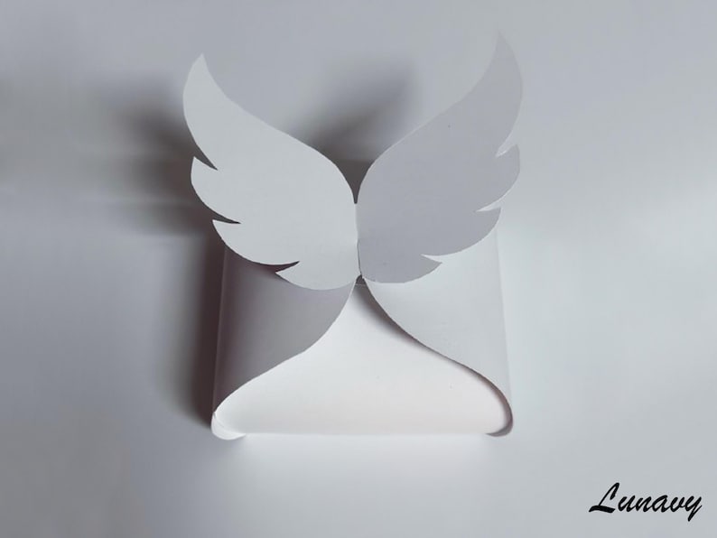 Angel Wings Favor Box SVG Template: No Glue Treat Box (cut File) - Etsy UK