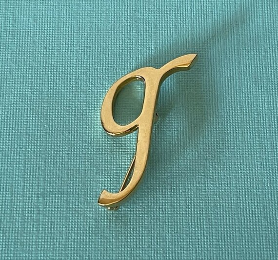 Vintage letter G brooch, gold letter g pin, letter g … - Gem