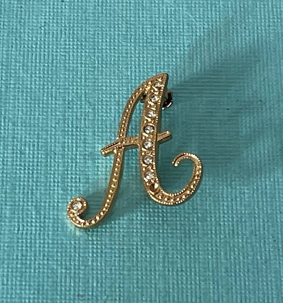 a vintage pin brooch - Gem