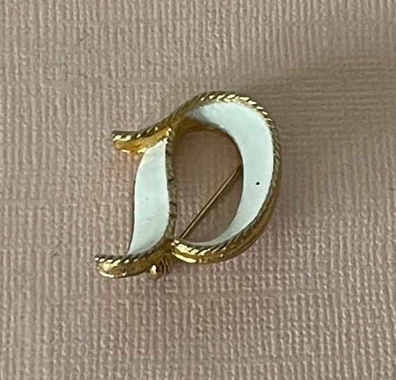 Vintage letter D brooch, letter D pin, white letter d… - Gem