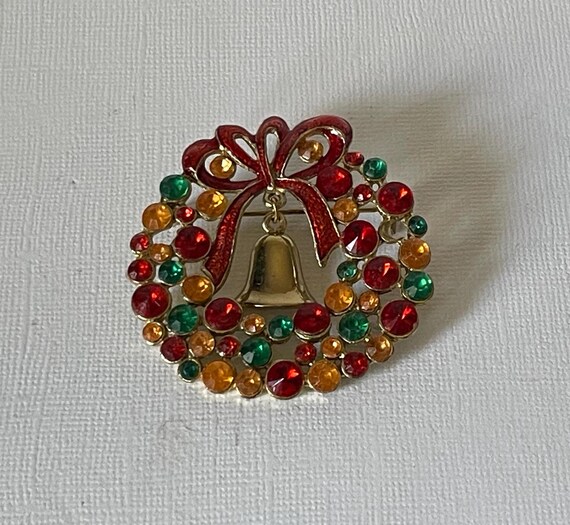 Vintage wreath brooch, large wreath pin, rhinestone w… - Gem