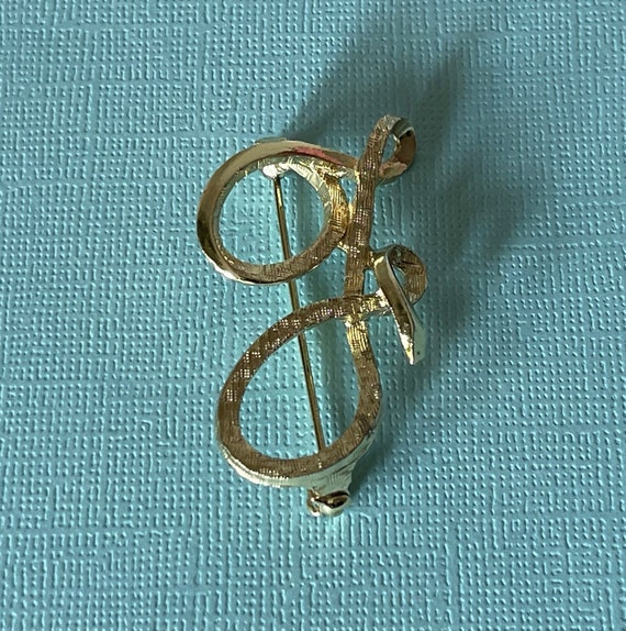 Vintage letter G brooch, letter g pin, gold letter g … - Gem