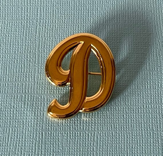 Vintage letter D brooch, gold letter D pin, letter d … - Gem