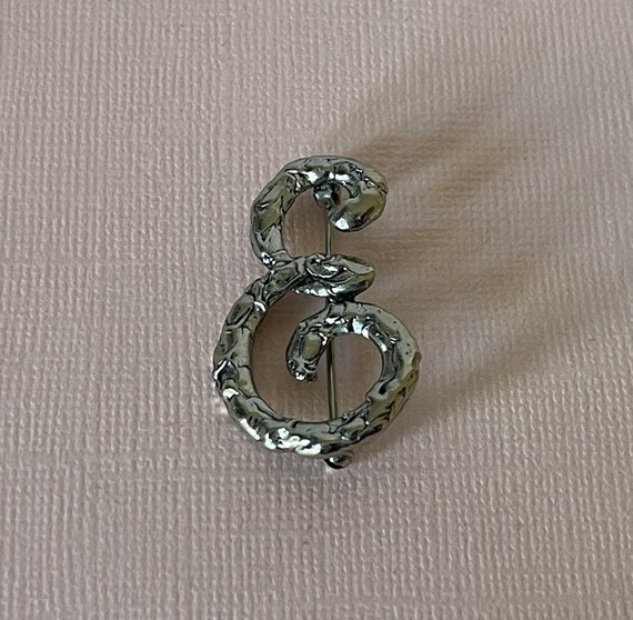 Vintage letter E brooch, letter e jewelry, silver let… - Gem