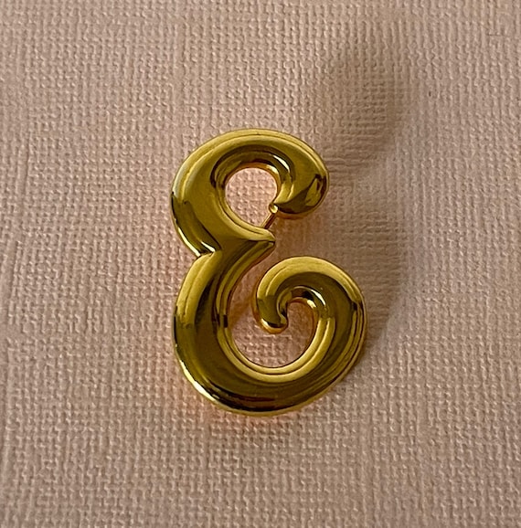Vintage letter E brooch, gold letter E pin, letter E … - Gem