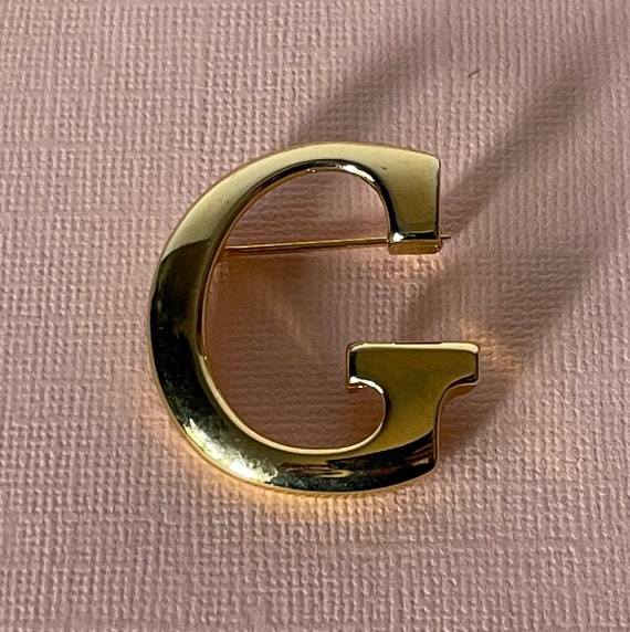 Vintage letter G brooch, letter G pin, gold letter g … - Gem
