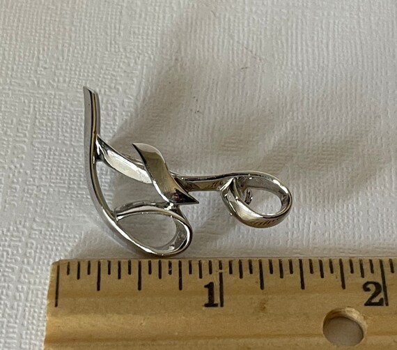 Vintage signed Sarah letter F brooch, Sarah Coventry,… - Gem