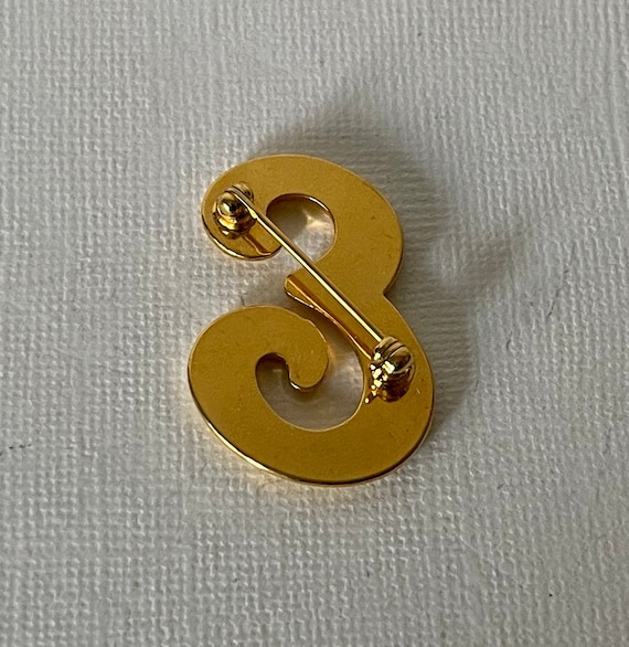 Vintage letter E brooch, gold letter E pin, letter E … - Gem