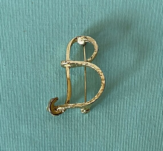 Vintage letter B brooch, gold letter b pin, letter b … - Gem