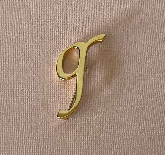 Vintage letter G brooch, gold letter g pin, letter g … - Gem